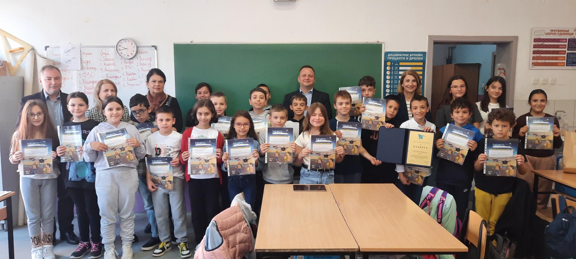 The CAA Director General Mr. Stojanoski presented a plaque to the ...